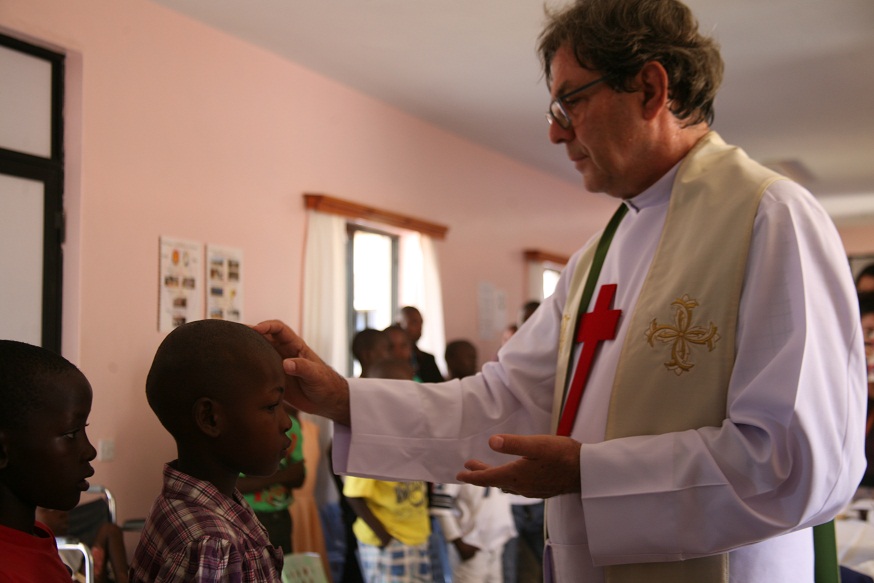 Italian Women and Men Missionaries in East Africa | Ministri degli Infermi